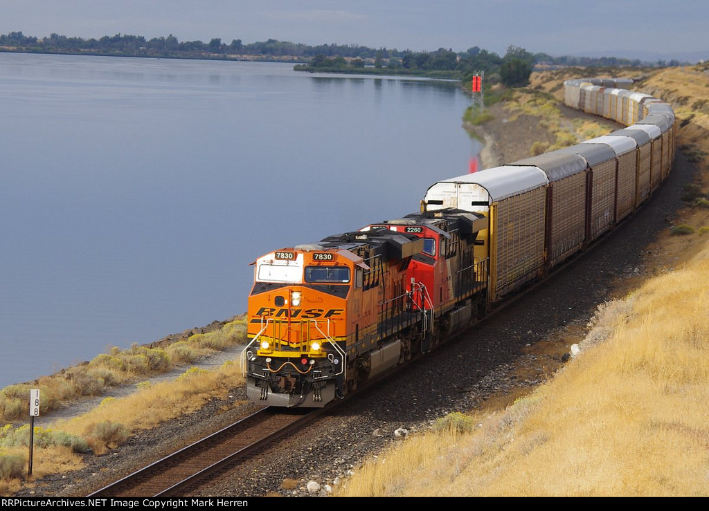 BNSF 7830 East